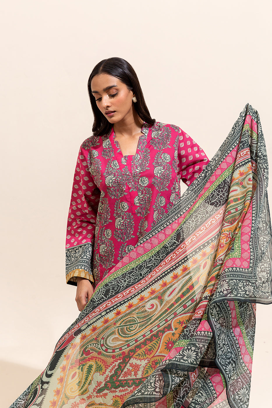3 PIECE PRINTED LAWN SUIT-CERISE MESH ( UNSTITCHED) – BEECHTREE
