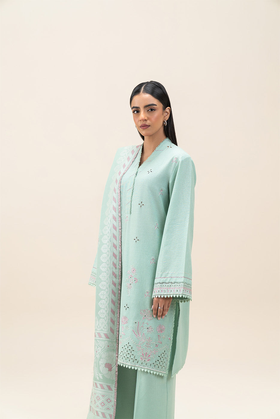 3 PIECE EMBROIDERED KHADDAR SUIT-SAGE GREEN – BEECHTREE