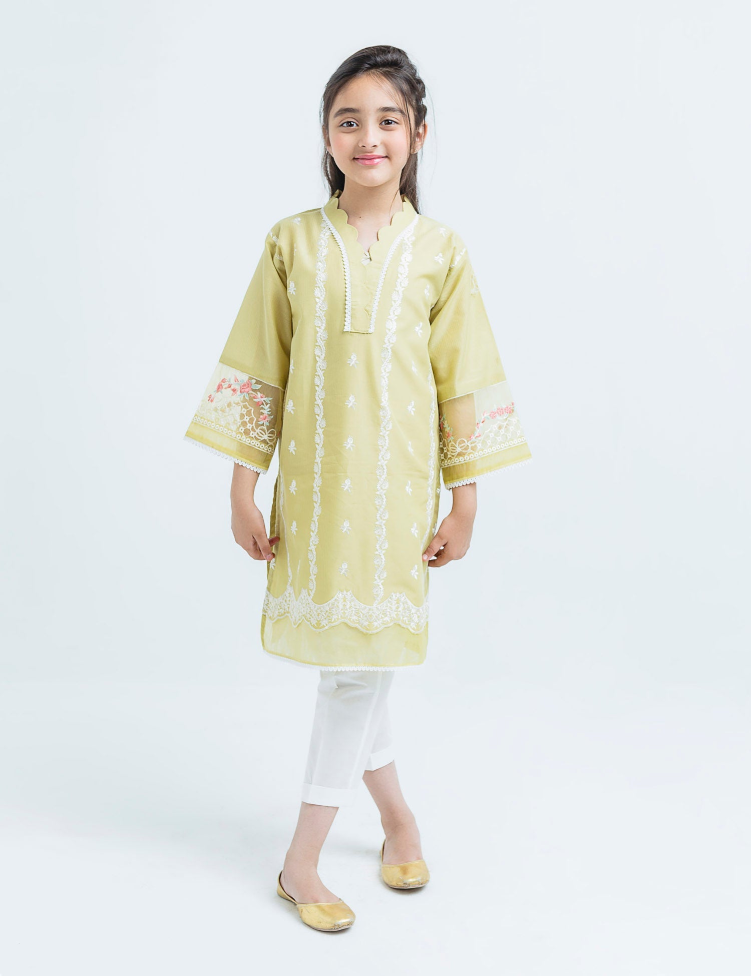 Embroideredroiderd Kurta – BEECHTREE