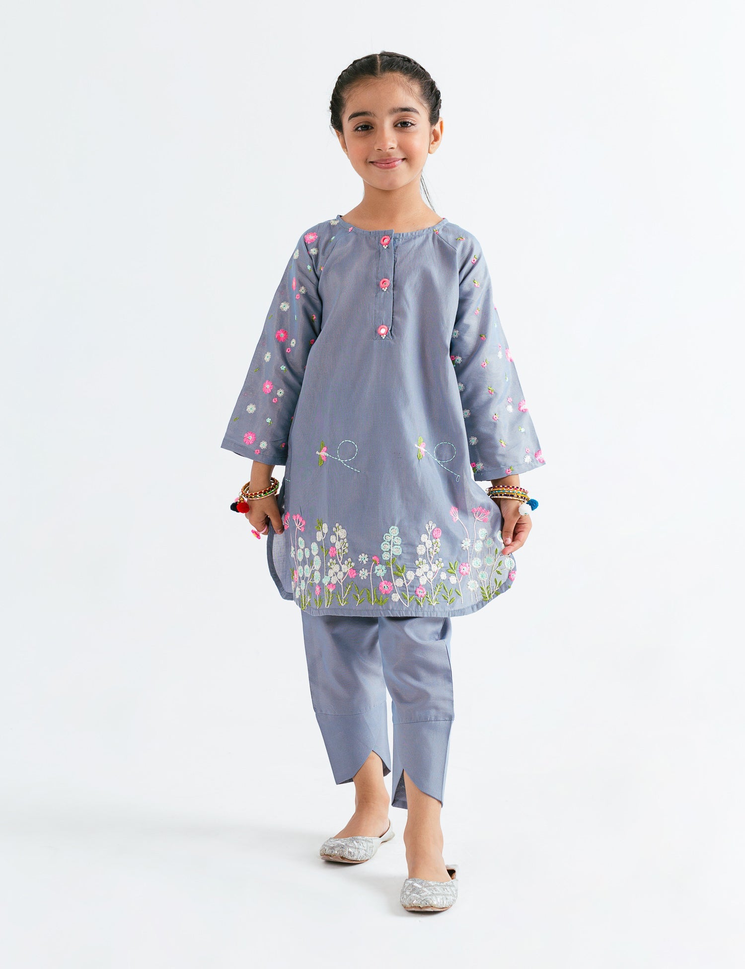 2 PIECE FLORAL Embroidered SET – BEECHTREE