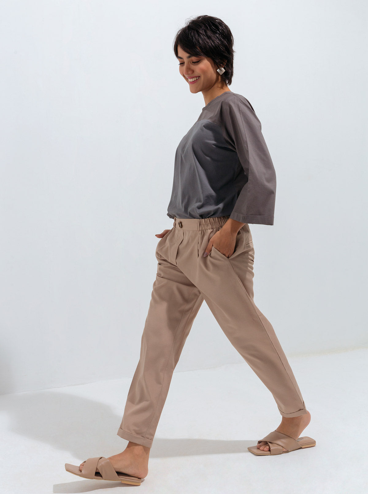 GRAY JERSEY YOKE TOP – BEECHTREE