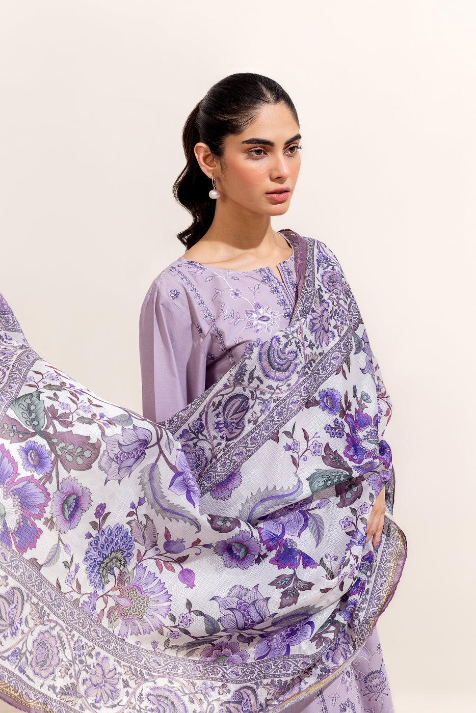 Buy Online Women's Unstitched Alluring Designs – BEECHTREE