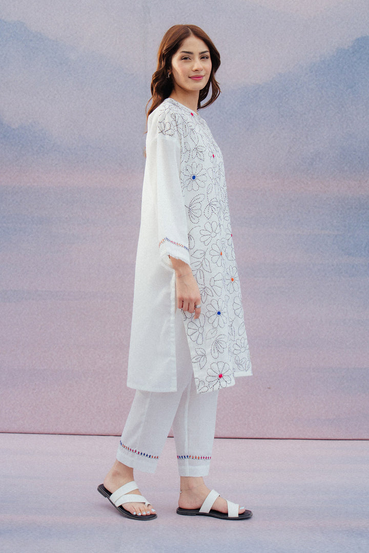 2 PIECE HAND EMBROIDERED YARN DYED SUIT (PRET) – BEECHTREE