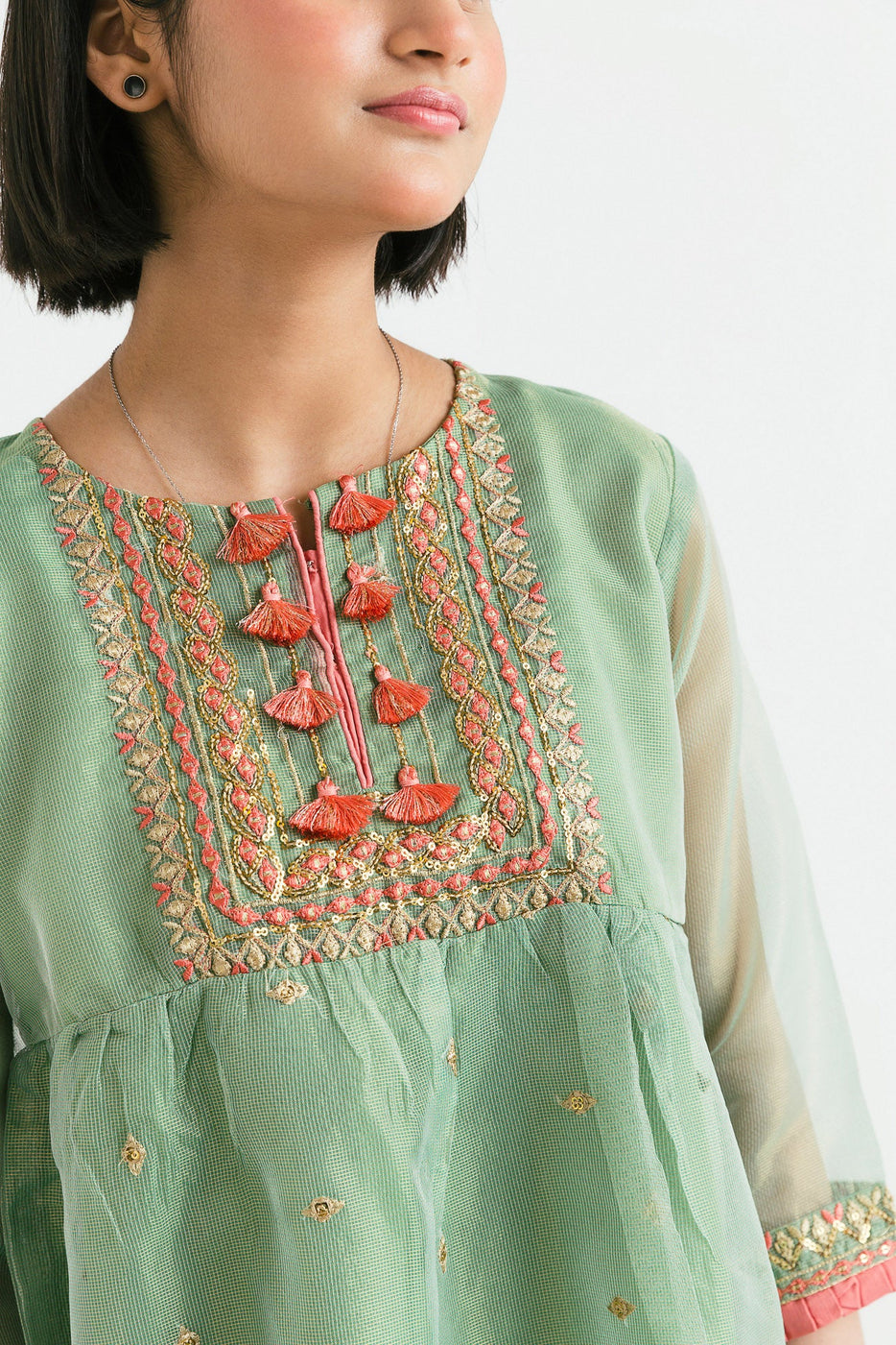 EMBROIDERED PEPLUM – BEECHTREE