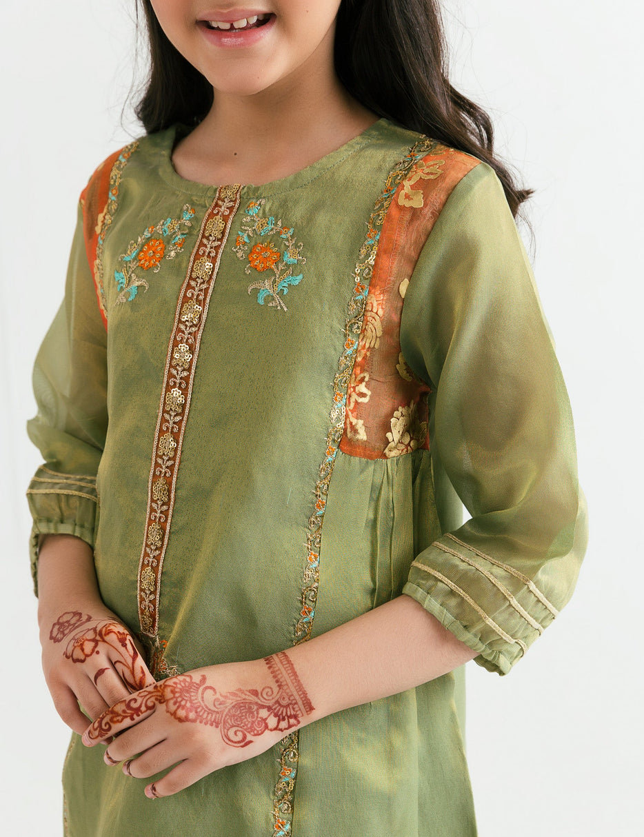 All Over Embroidered Tunic – BEECHTREE