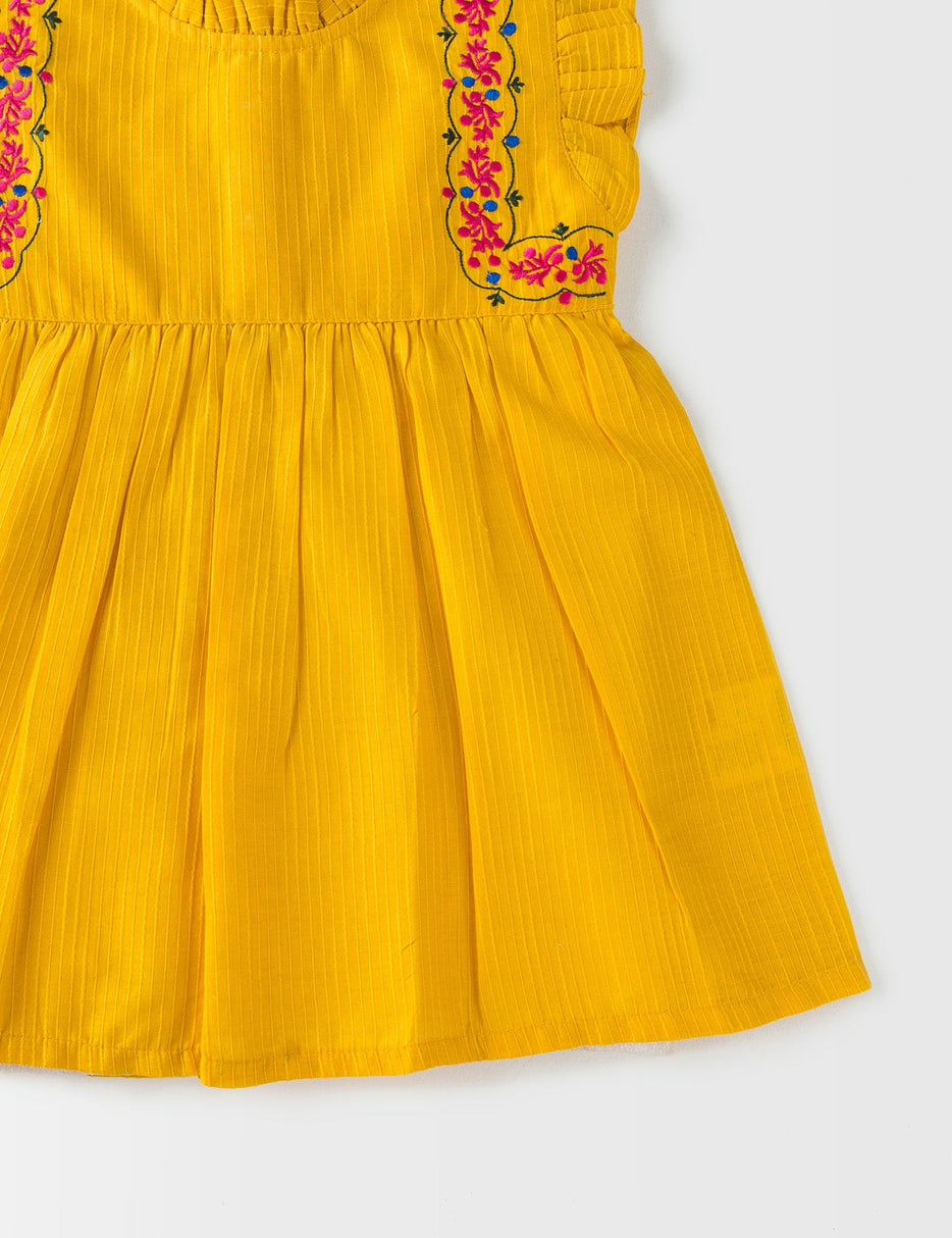 EMBROIDERED YOKE TOP – BEECHTREE