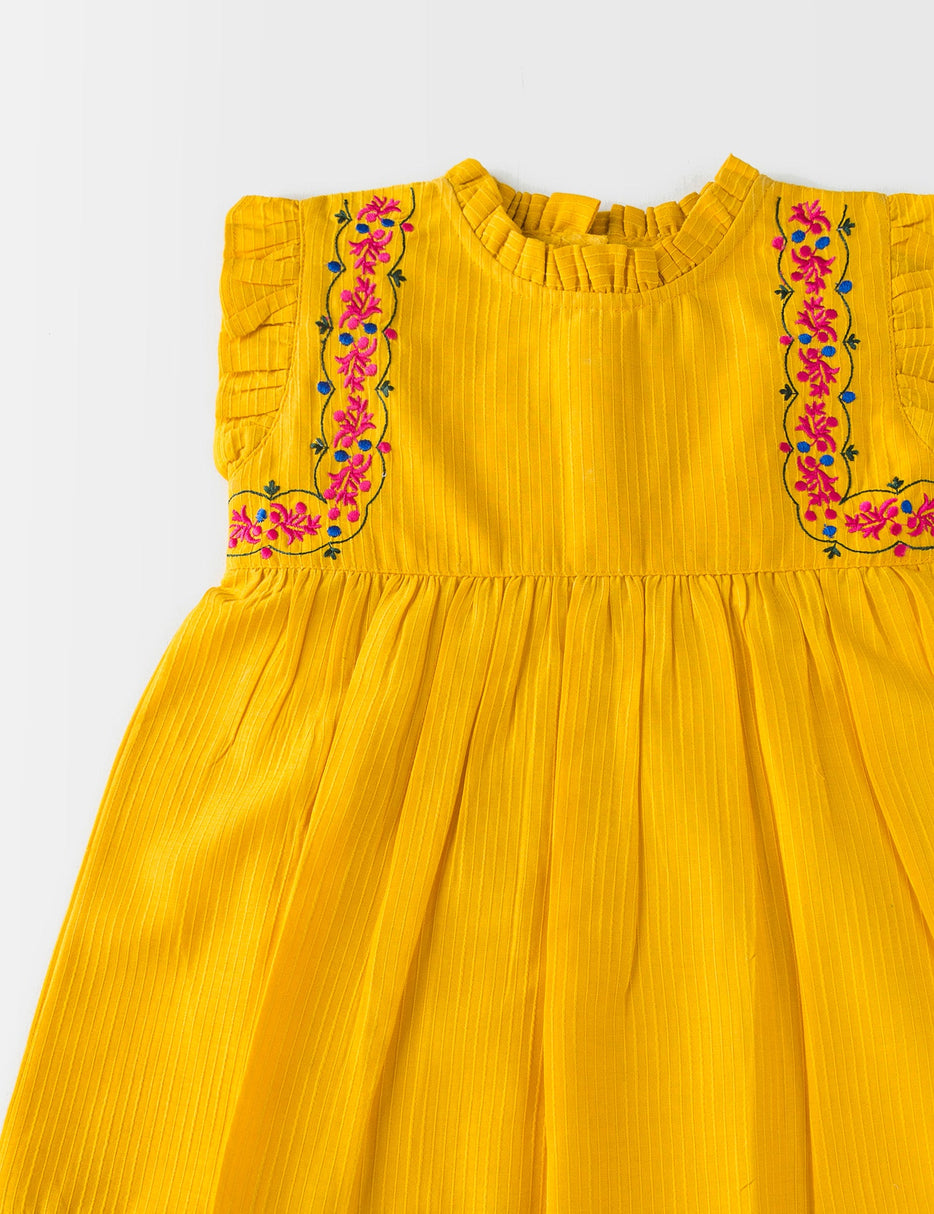 EMBROIDERED YOKE TOP – BEECHTREE