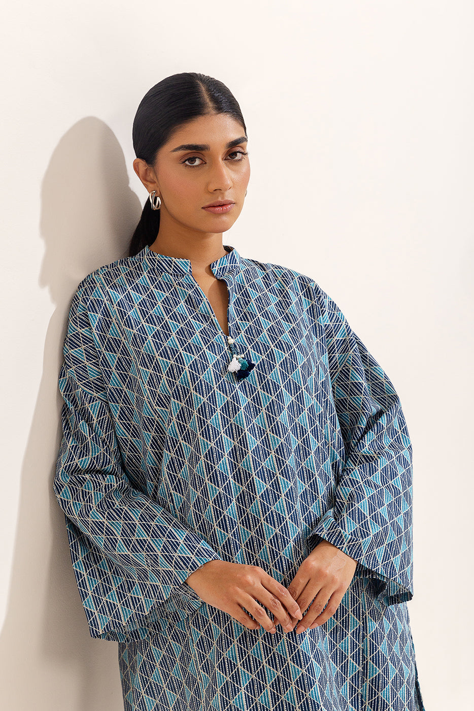2 PIECE PRINTED KHADDAR SUIT-GRAPHITE GRID (UNSTITCHED) – BEECHTREE