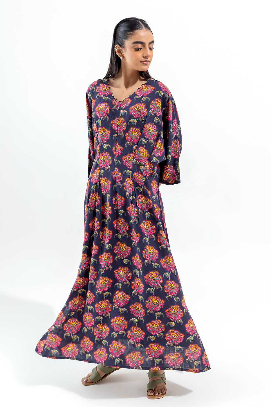 BASIC VISCOSE KAAFTAN (PRET) – BEECHTREE