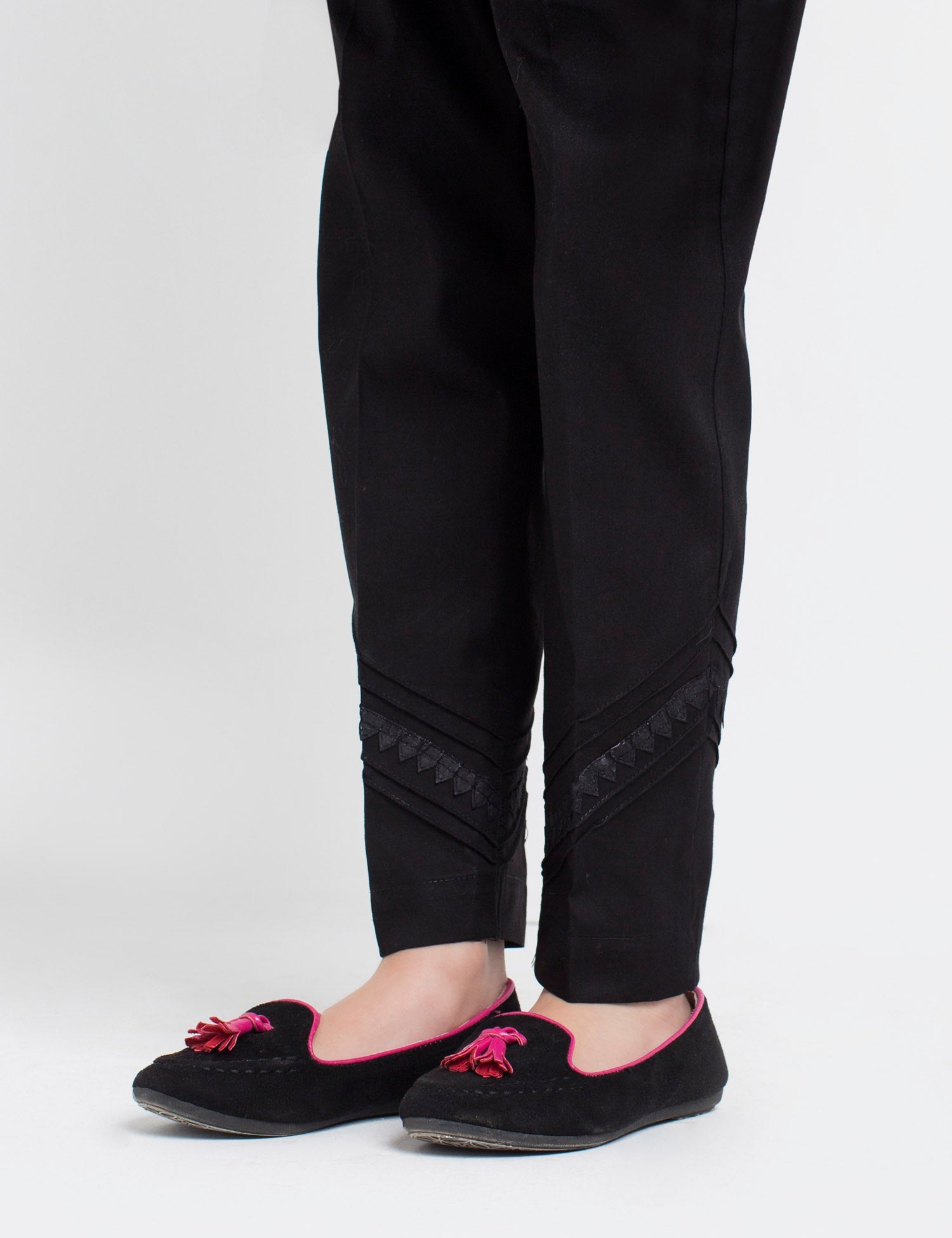 Lace Detail Trouser – BEECHTREE