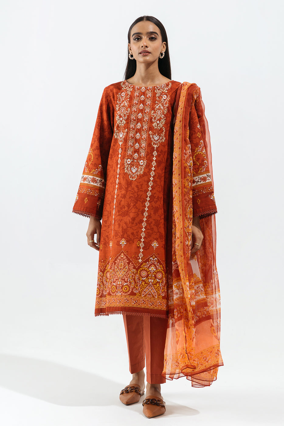 2 PIECE - EMBROIDERED KHADDAR SUIT - AMBER ESCAPE (UNSTITCHED) – BEECHTREE