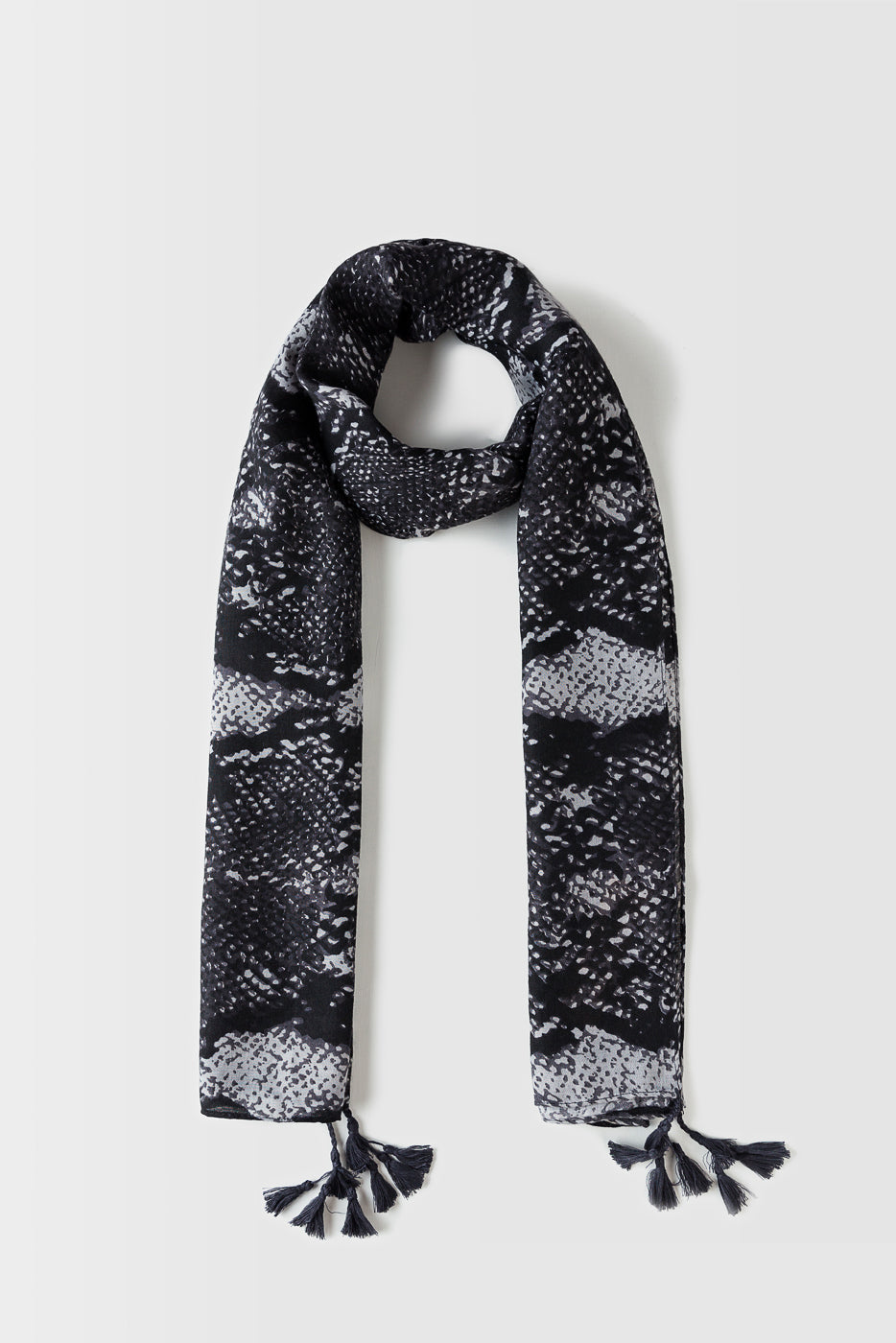 SCARF – BEECHTREE