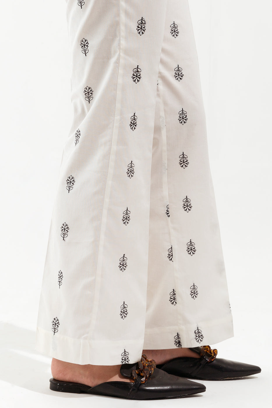 BOOTCUT PANTS – BEECHTREE